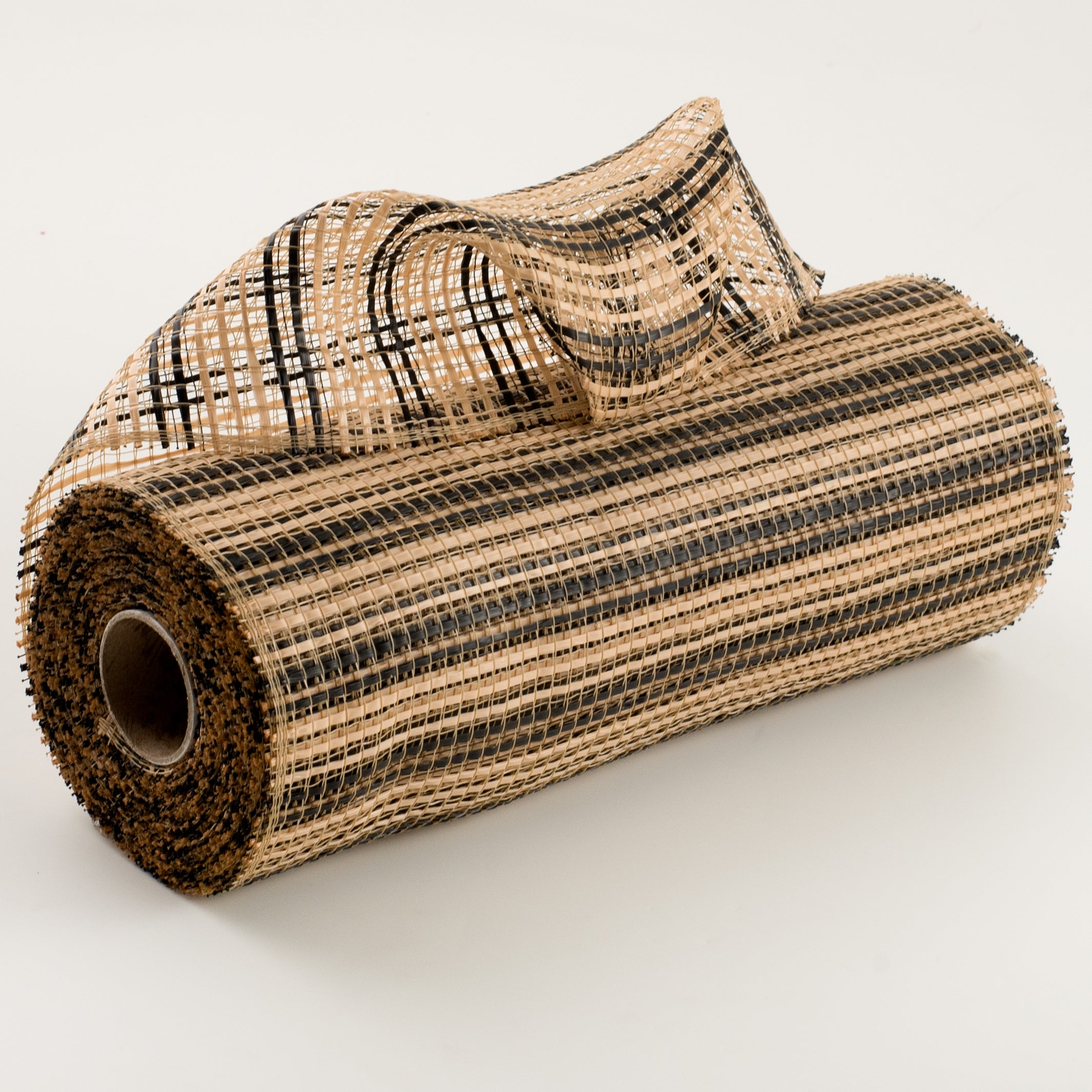 10" Horizontal Wide Strip Mesh: Natural & Black