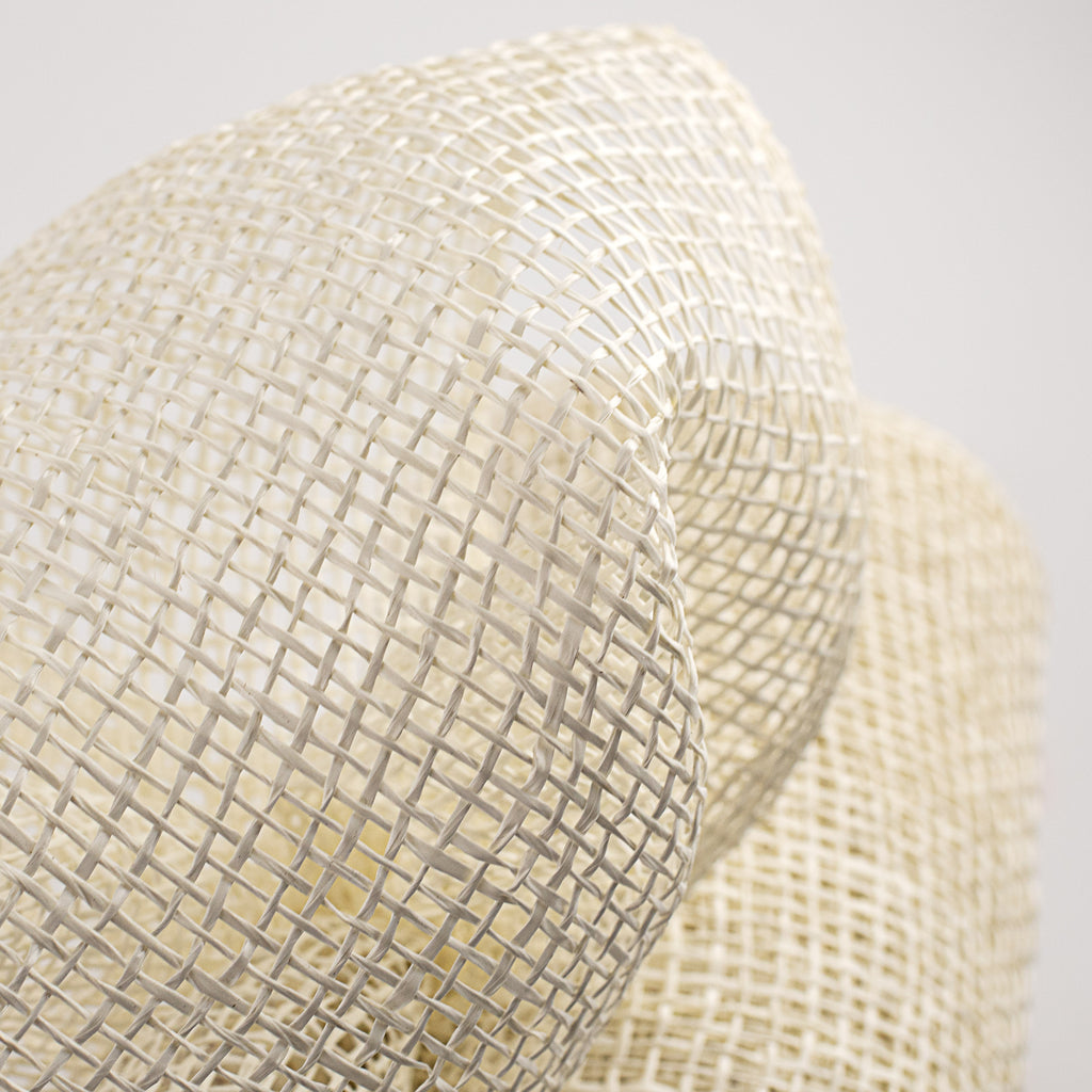 10" Poly Burlap Mesh: Cream