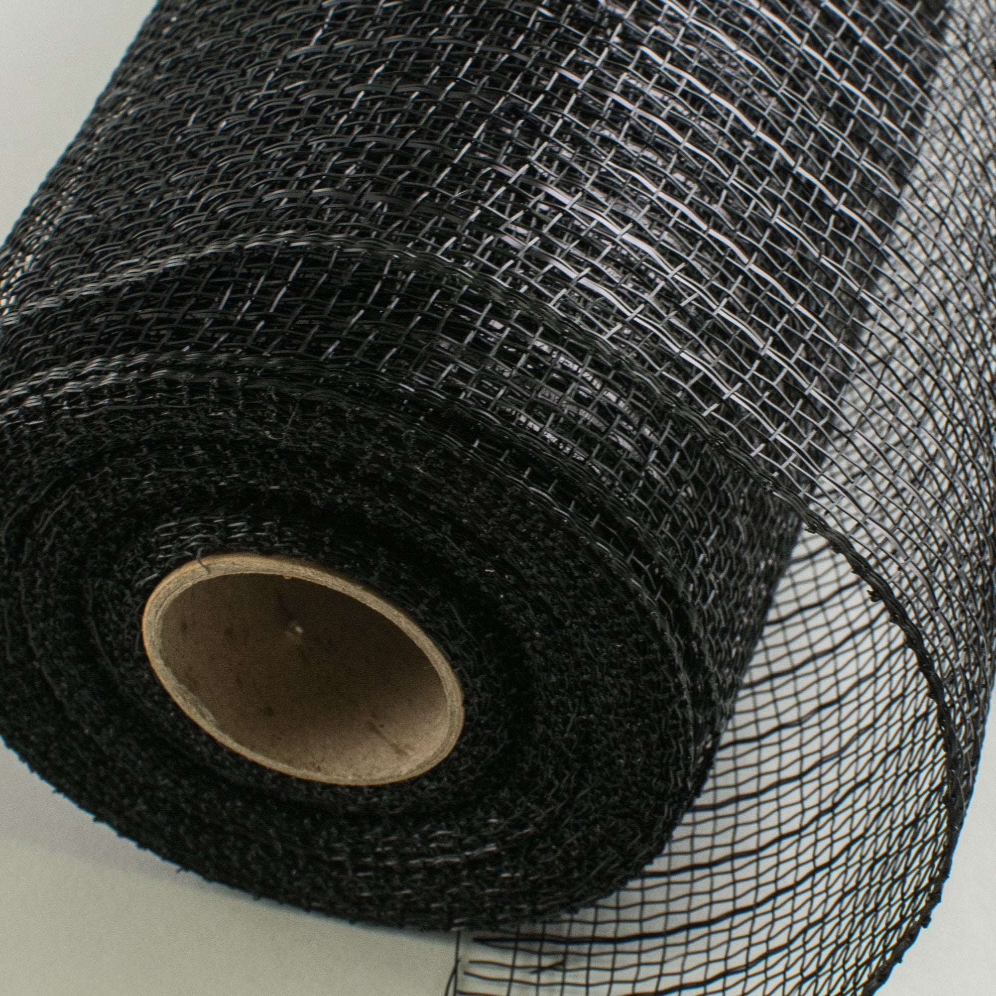 10" Poly Deco Mesh: Metallic Black